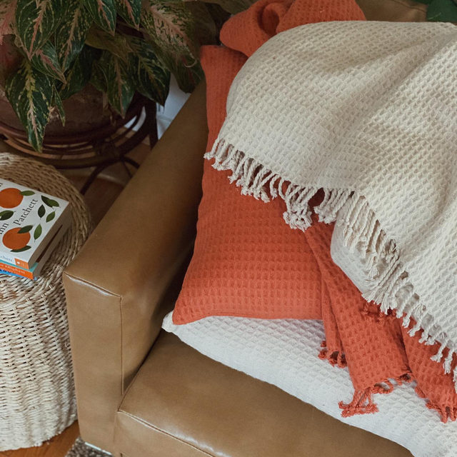 @urbanoutfittershome LikeShop